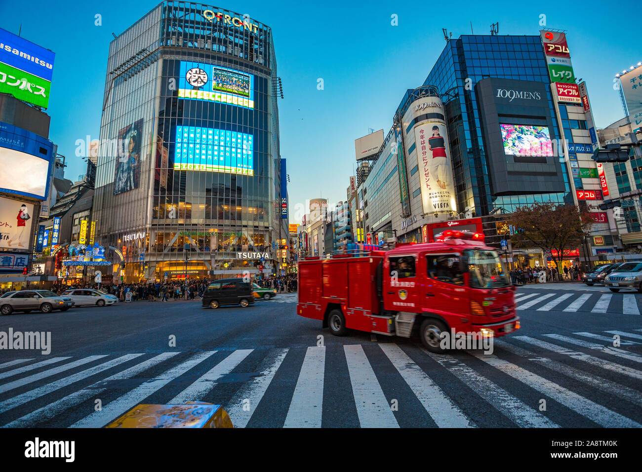 Shibuya Crossing, the busiest intersection in the World, Tokyo, Japan, Asia Stock Photo - Alamy