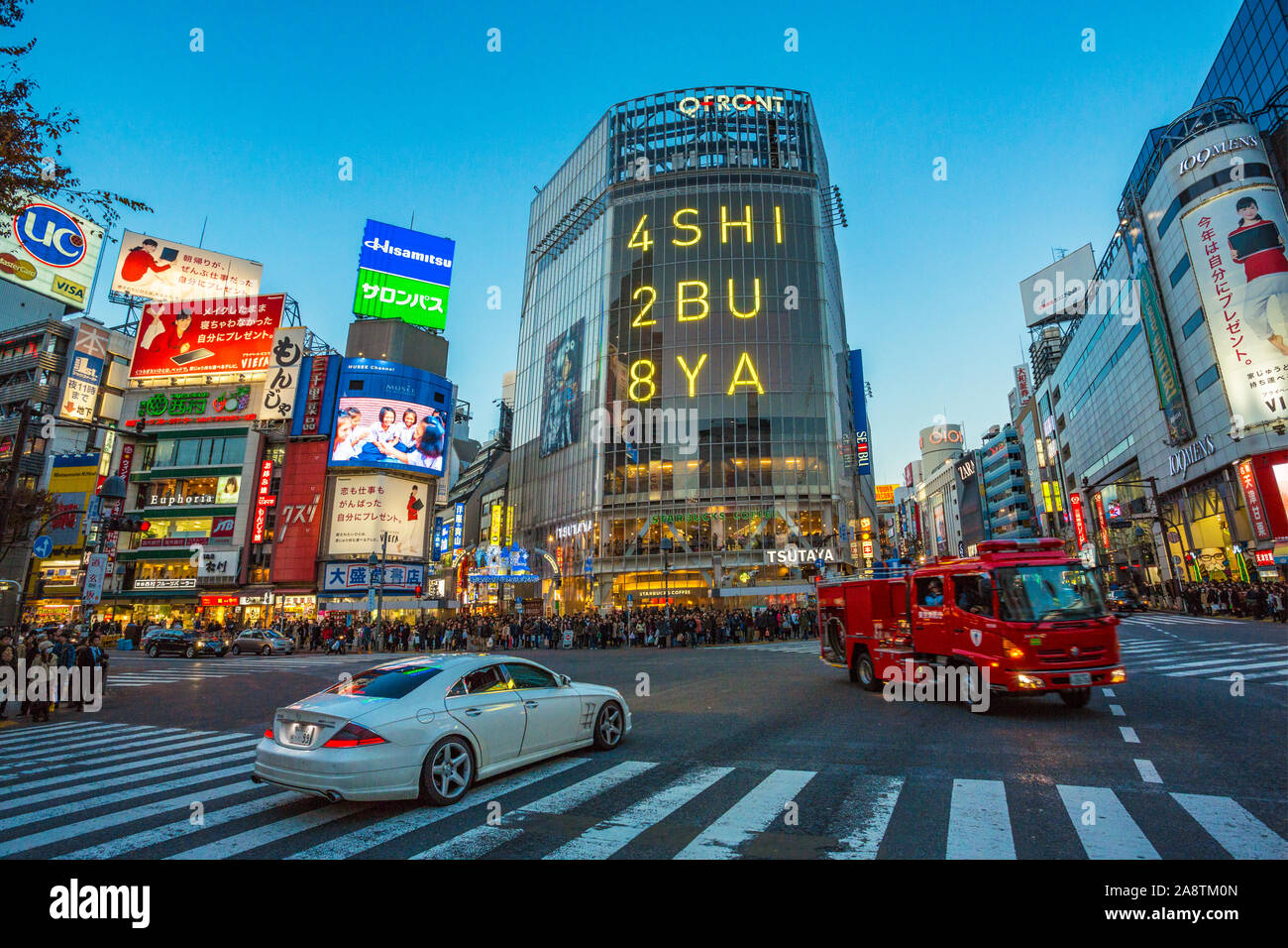Shibuya Crossing, the busiest intersection in the World, Tokyo, Japan ...