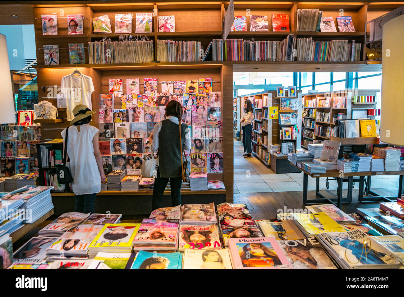 Tsutaya book shibuya hi-res stock photography and images - Alamy
