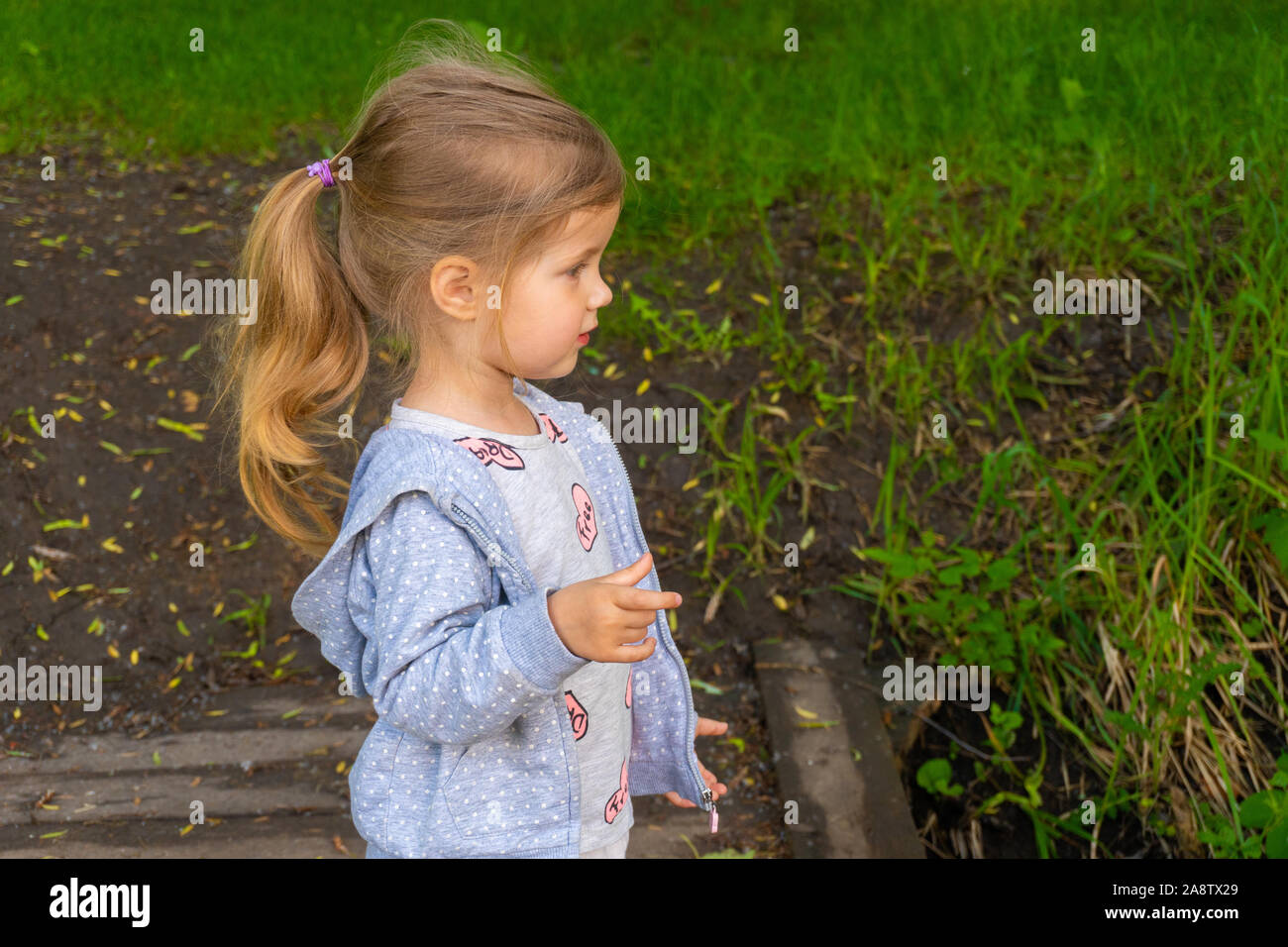 Child smile childhood hi-res stock photography and images - Alamy