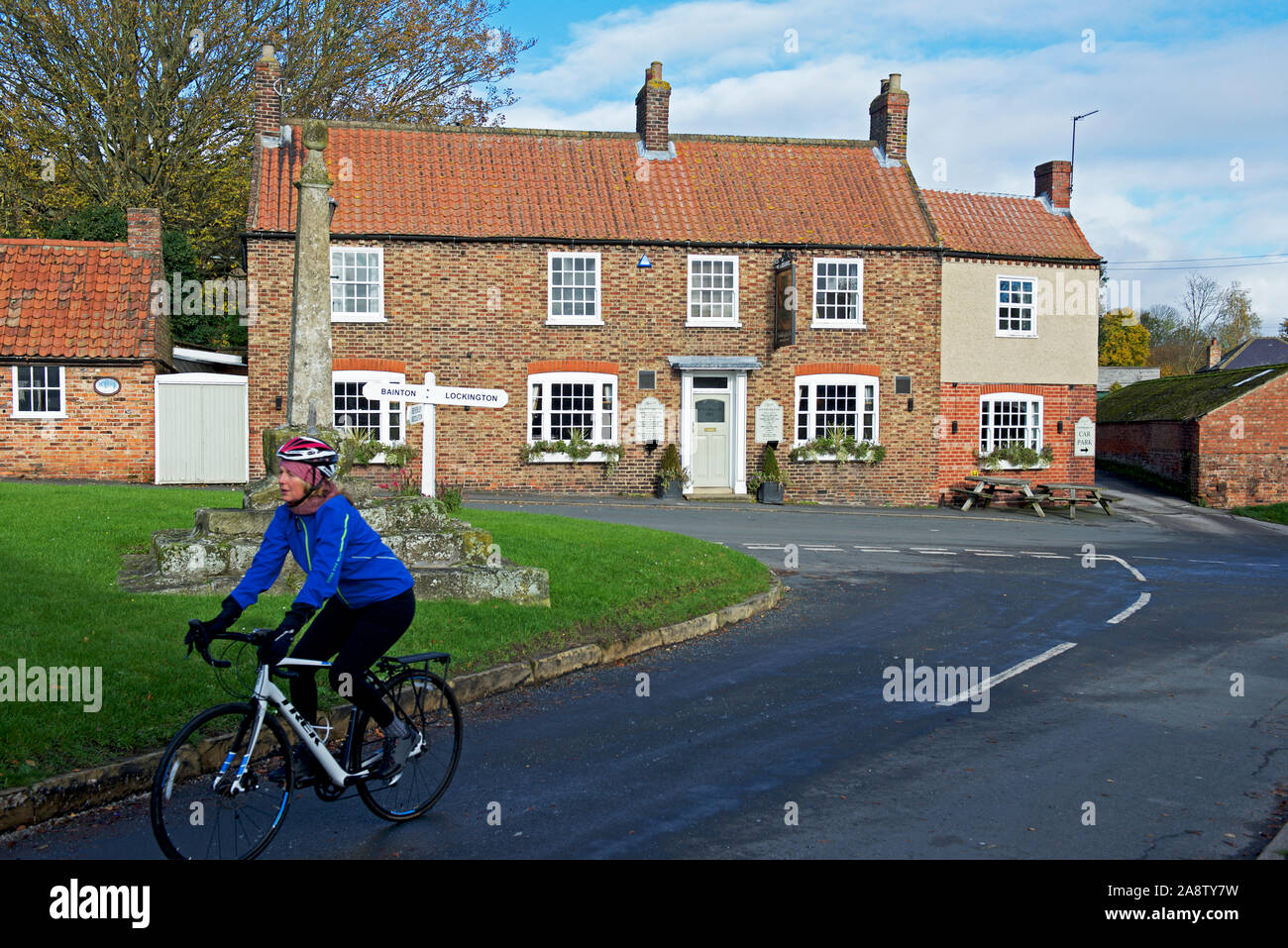 The Wellington Inn, in the Village of Lund, East Yorkshire, England UK ...