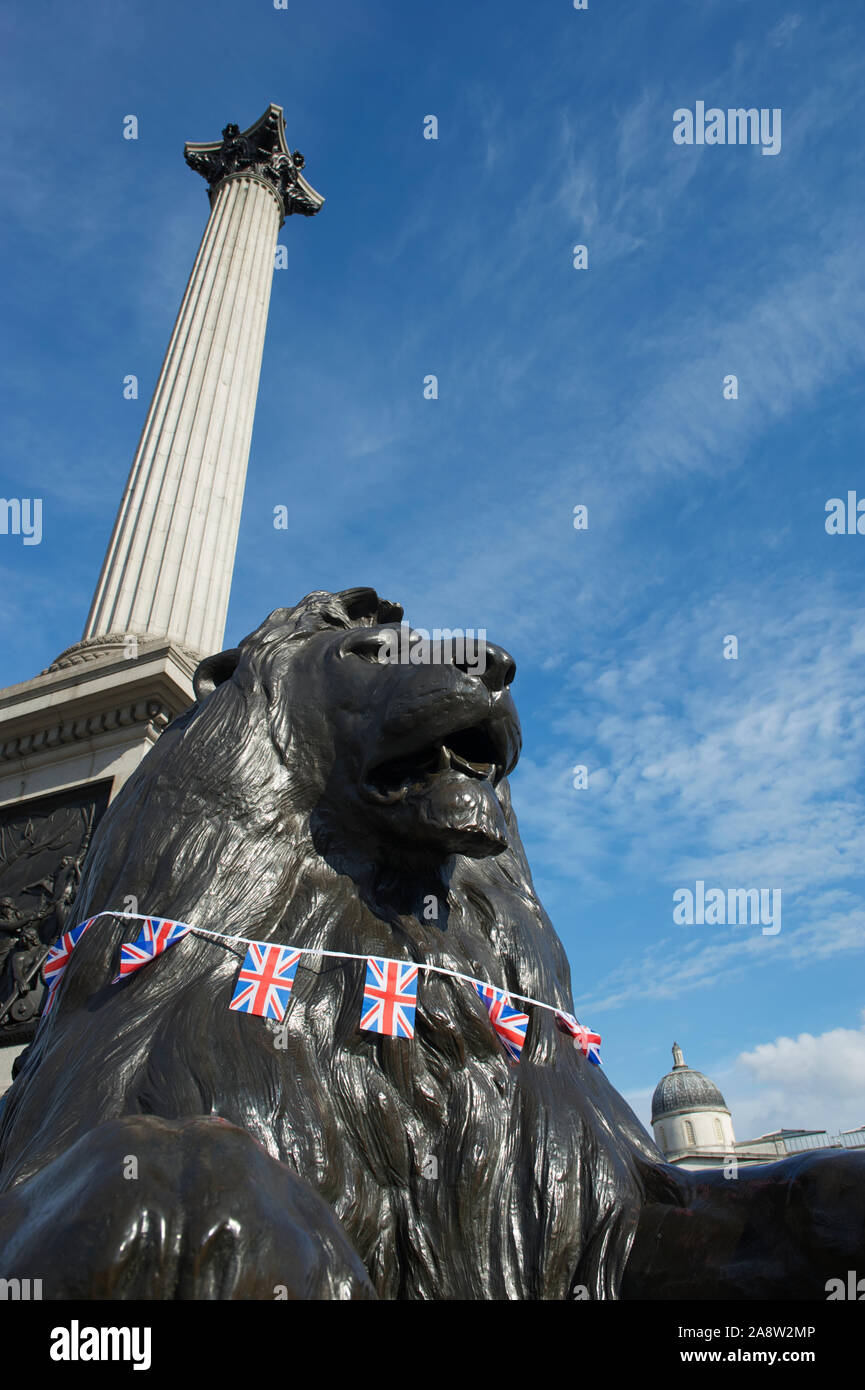 British lion and union jack hi-res stock photography and images - Alamy
