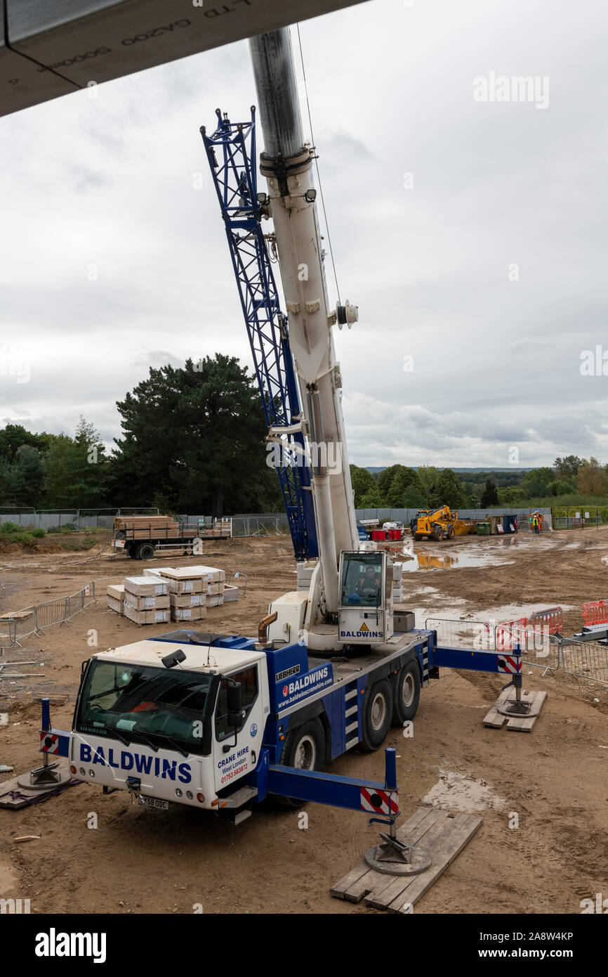 Mobile crane mounted on truck hi-res stock photography and images - Alamy