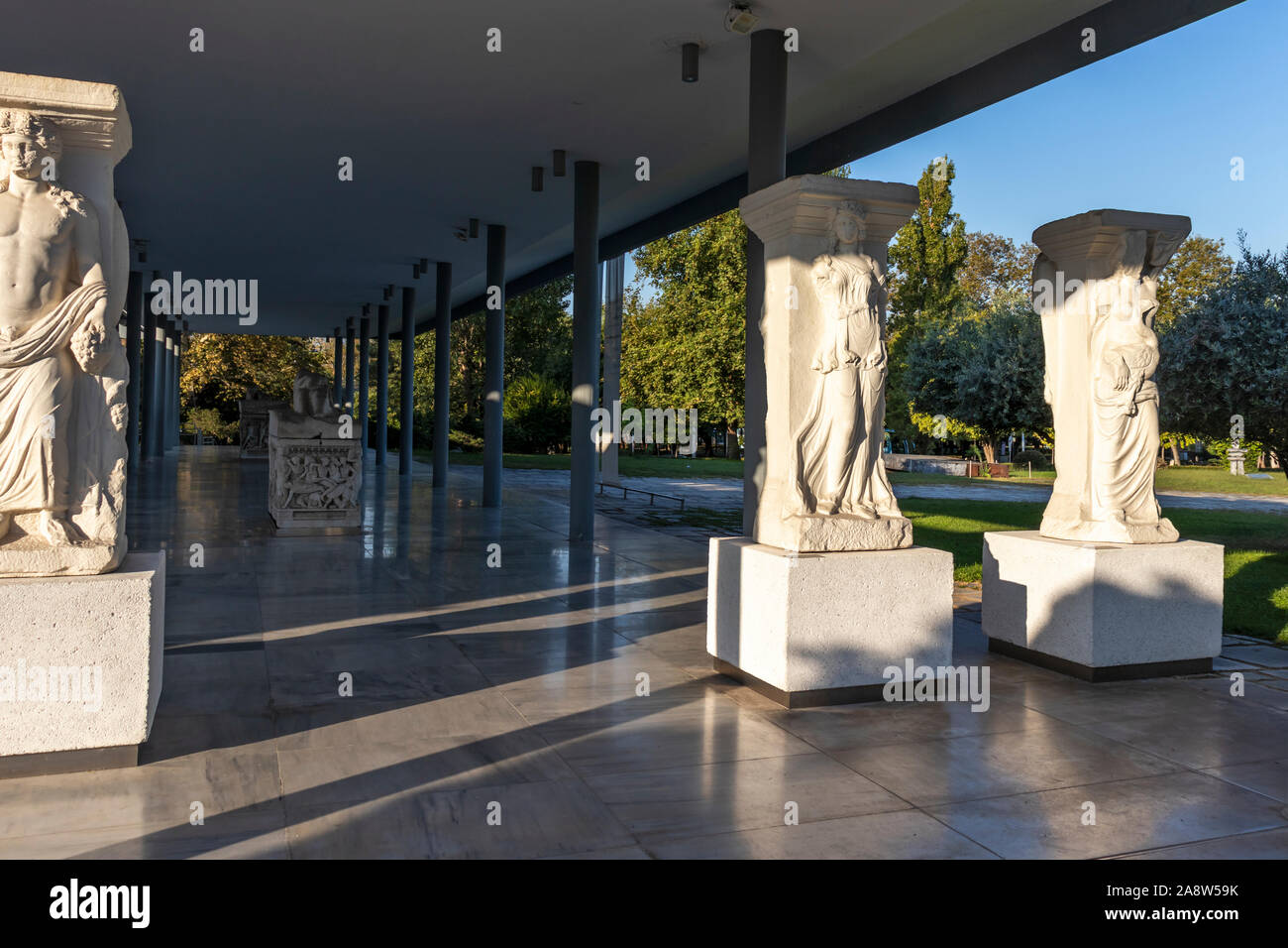 THESSALONIKI, GREECE - SEPTEMBER 22, 2019: Archaeological Museum in ... THESSALONIKI, GREECE - SEPTEMBER 22, 2019: Archaeological Museum in ...