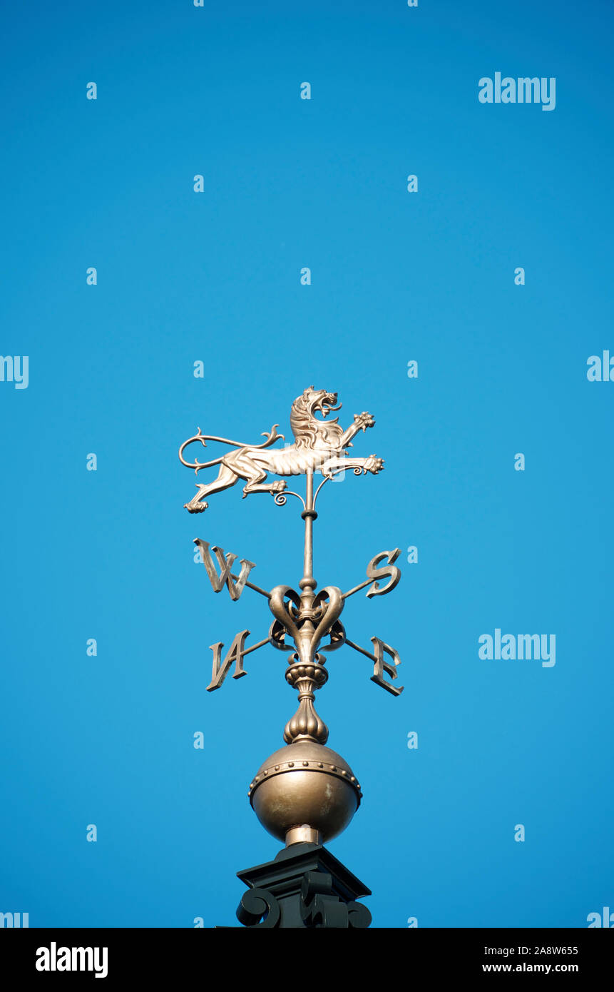 Weather vane symbol hi-res stock photography and images - Alamy
