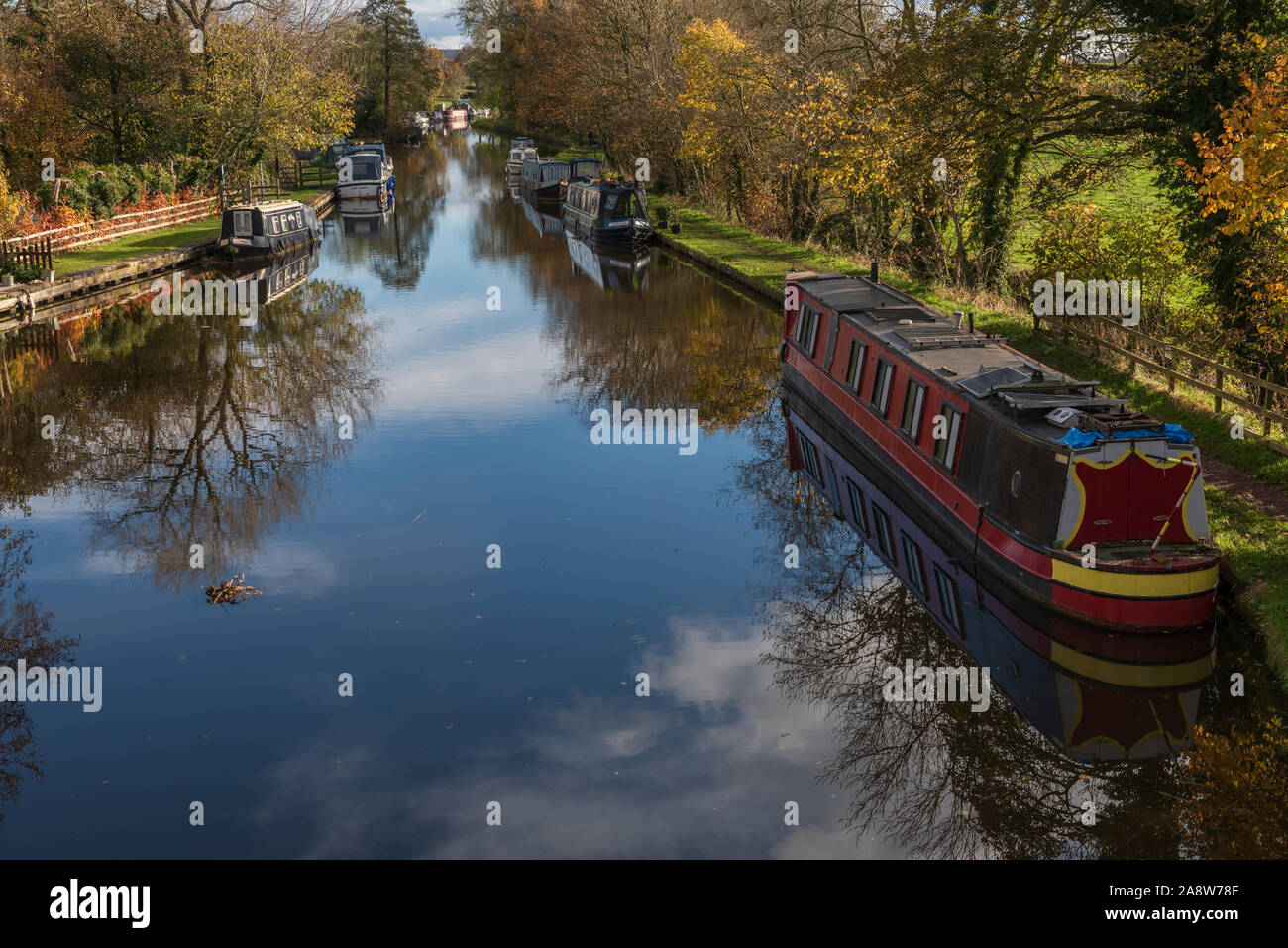 Lancaster canal hi-res stock photography and images - Alamy