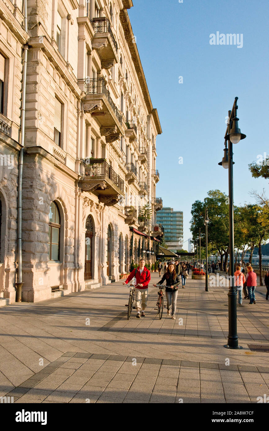 Danube promenade hi-res stock photography and images - Alamy
