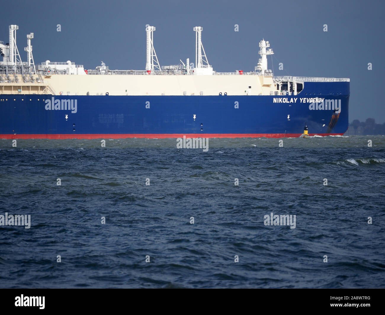 Lng gas hi-res stock photography and images - Alamy