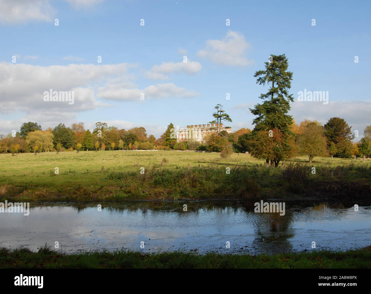 A 'New River' view of Wotton House Stock Photo - Alamy