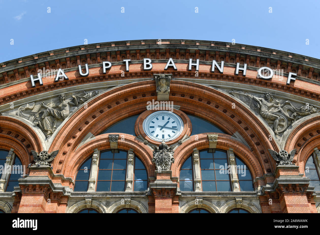 Bremer hauptbahnhof hi-res stock photography and images - Alamy
