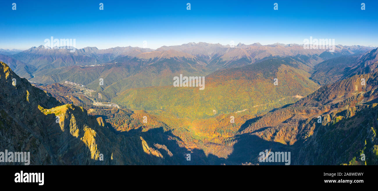 Dense hill forests hi-res stock photography and images - Alamy