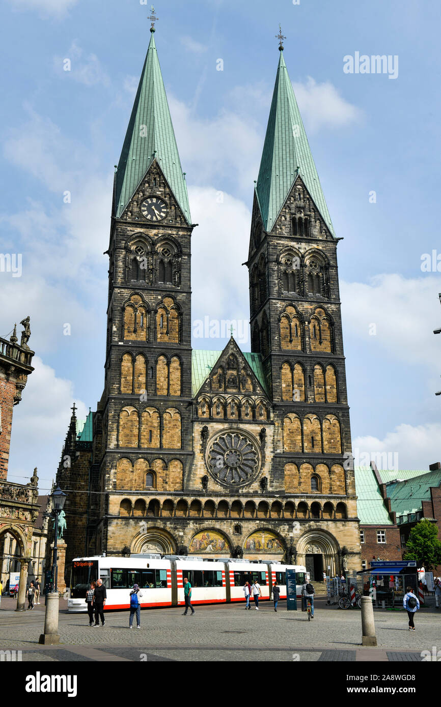 Sankt Petri Kirche High Resolution Stock Photography and Images - Alamy