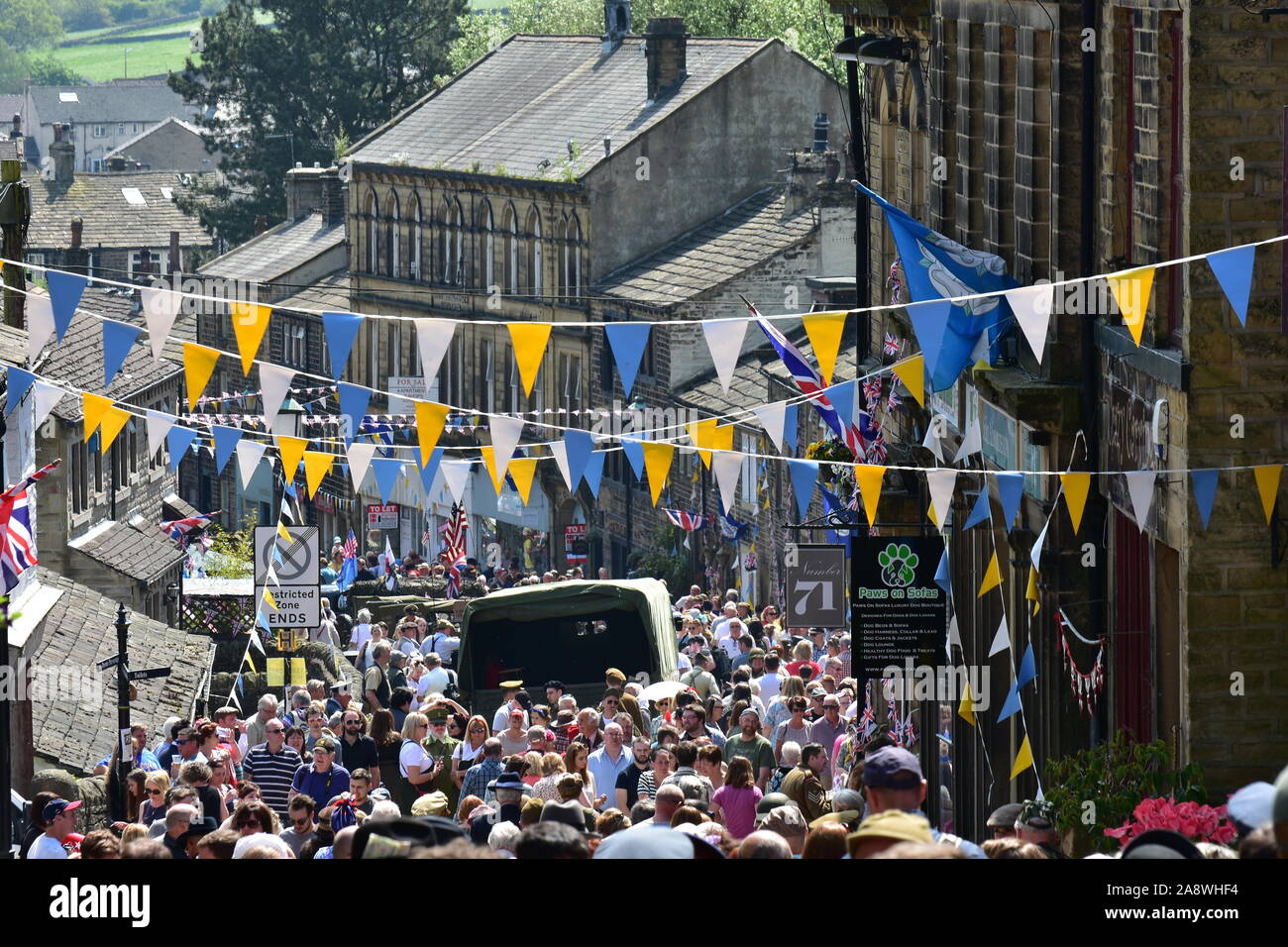 1940s weekend in haworth hi-res stock photography and images - Alamy