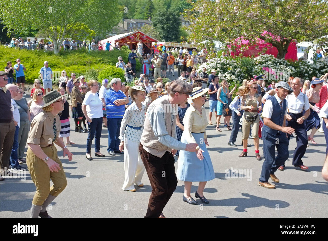 Haworth 1940s weekend hi-res stock photography and images - Alamy