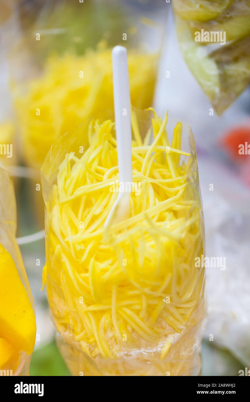 A cart of green mango hi-res stock photography and images - Alamy