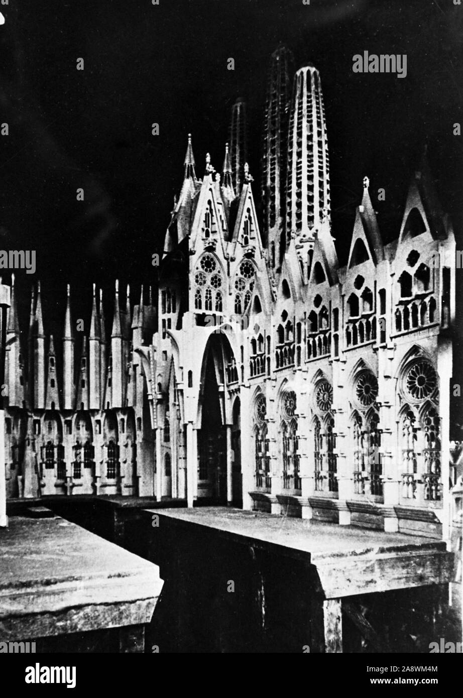 Sagrada familia antonio gaudi model hi-res stock photography and images ...