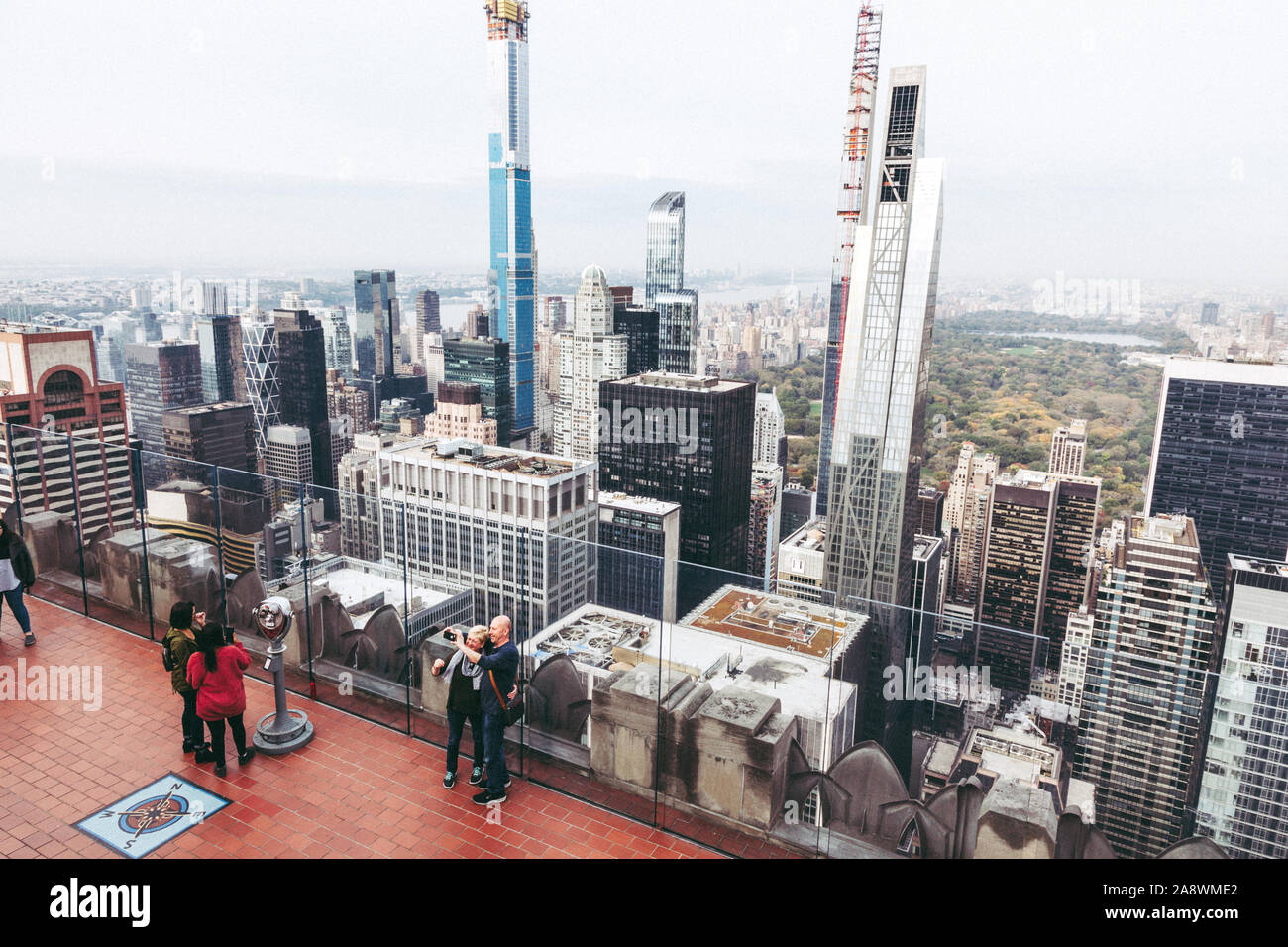 Rockefeller centre view hi-res stock photography and images - Alamy