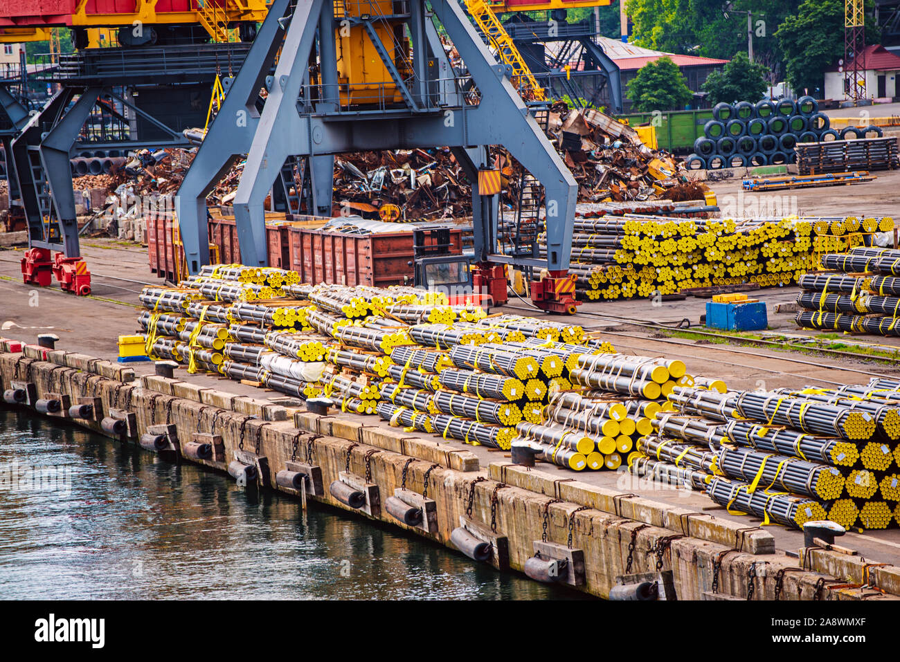 Goods in the sea port Stock Photo - Alamy