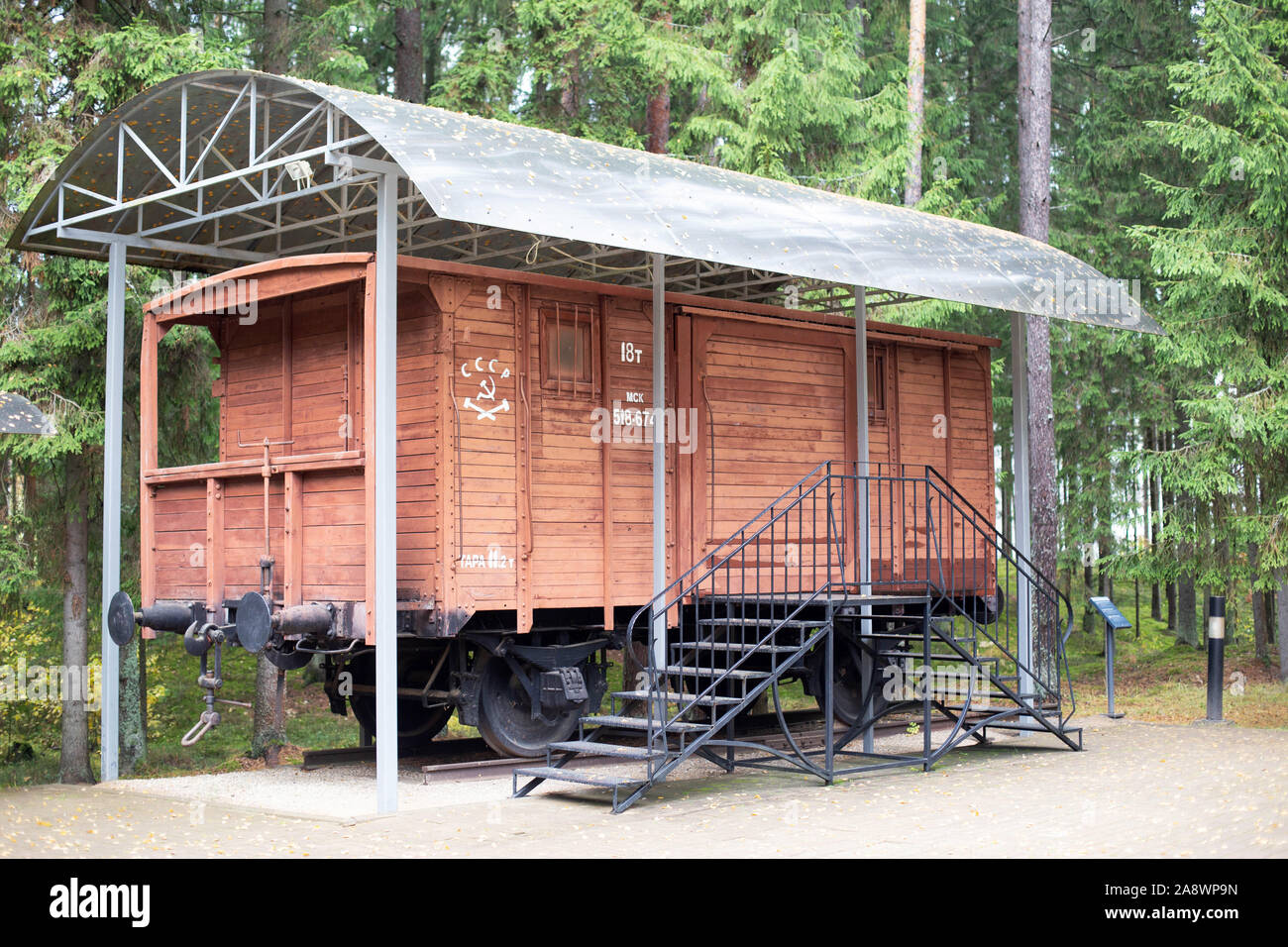 Katyn memorial red cross hi-res stock photography and images - Alamy