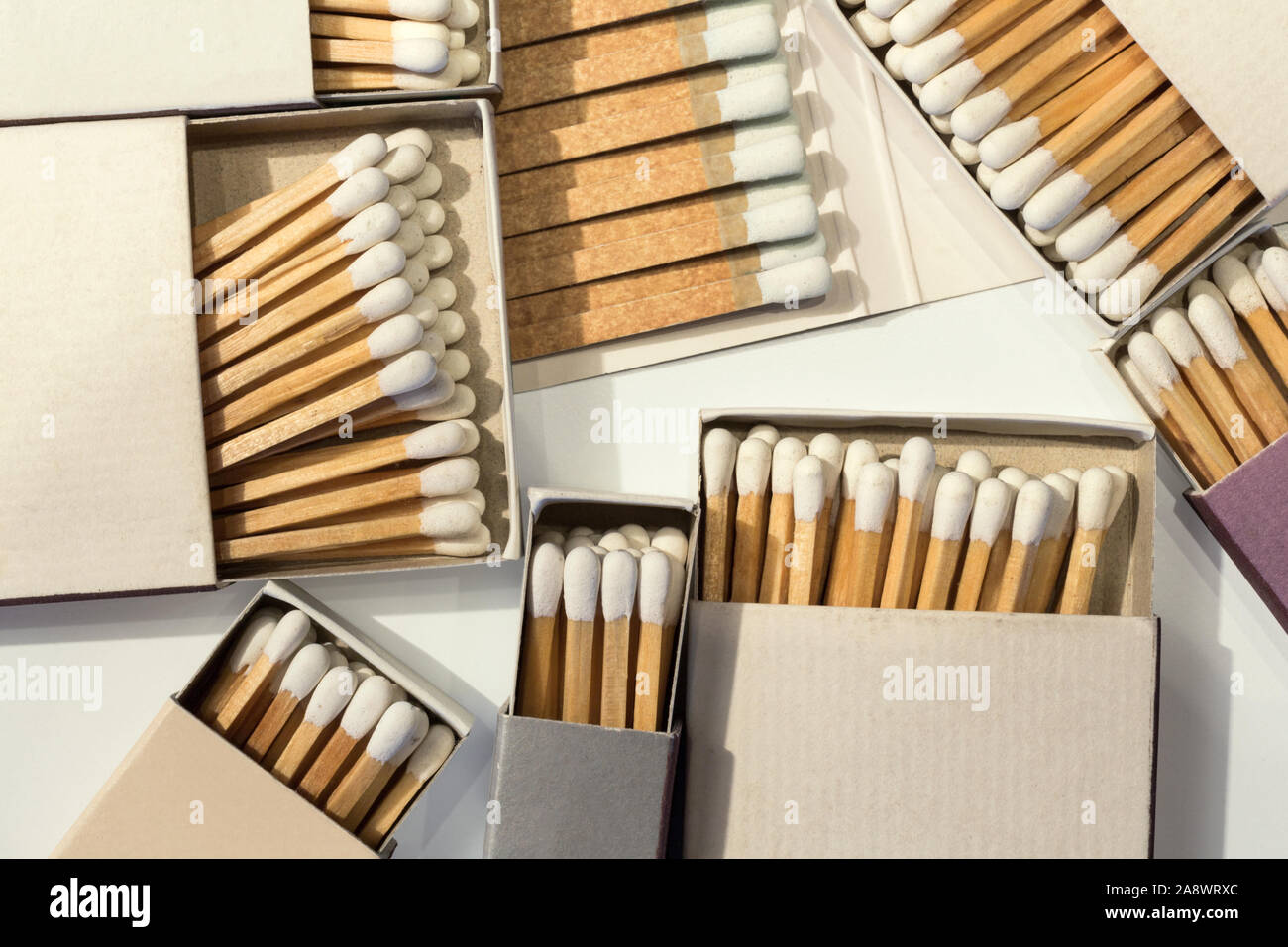 Matchboxes hi-res stock photography and images - Alamy