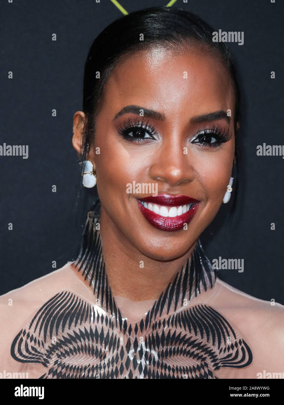 Singer Kelly Rowland wearing Iris Van Herpen arrives at the 2019 E ...