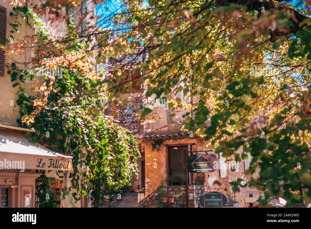St paul de vence wine shop hi-res stock photography and images - Alamy