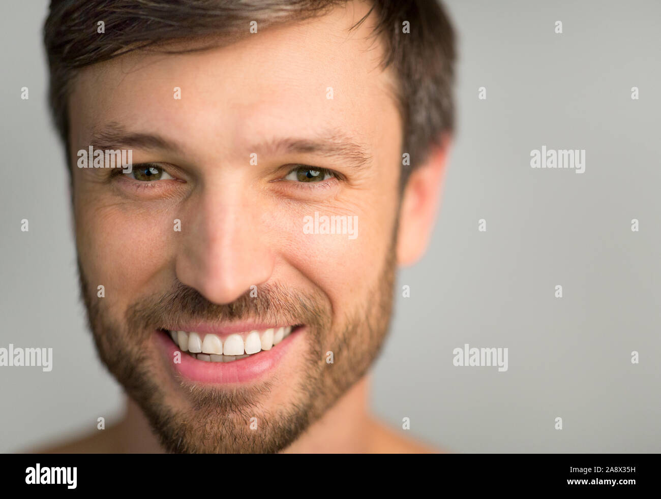 Male id photo hi-res stock photography and images - Alamy