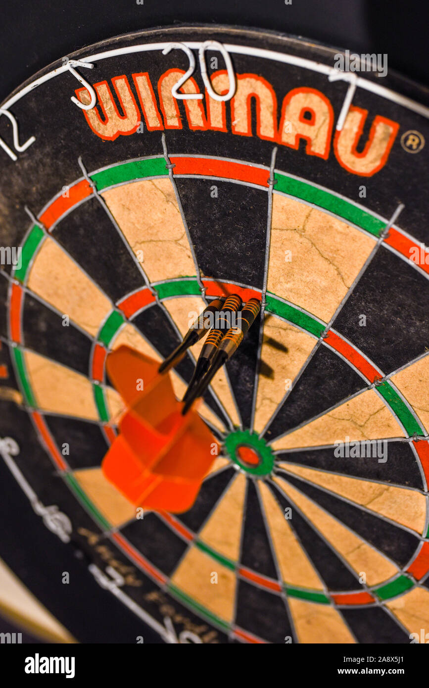 140 nearly 180 scored on a Winmau dart board Stock Photo - Alamy