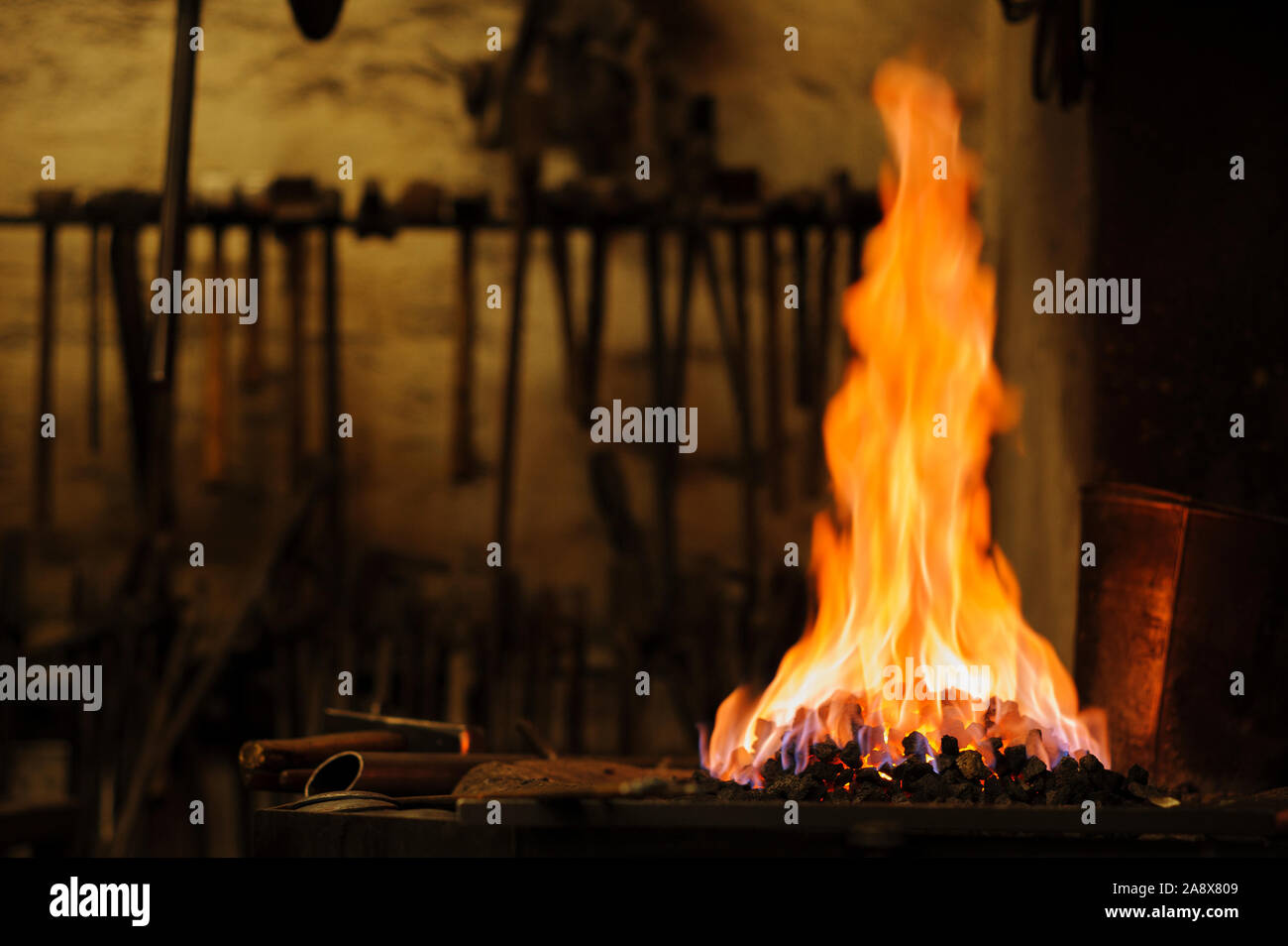 Traditional coal fire hi-res stock photography and images - Alamy