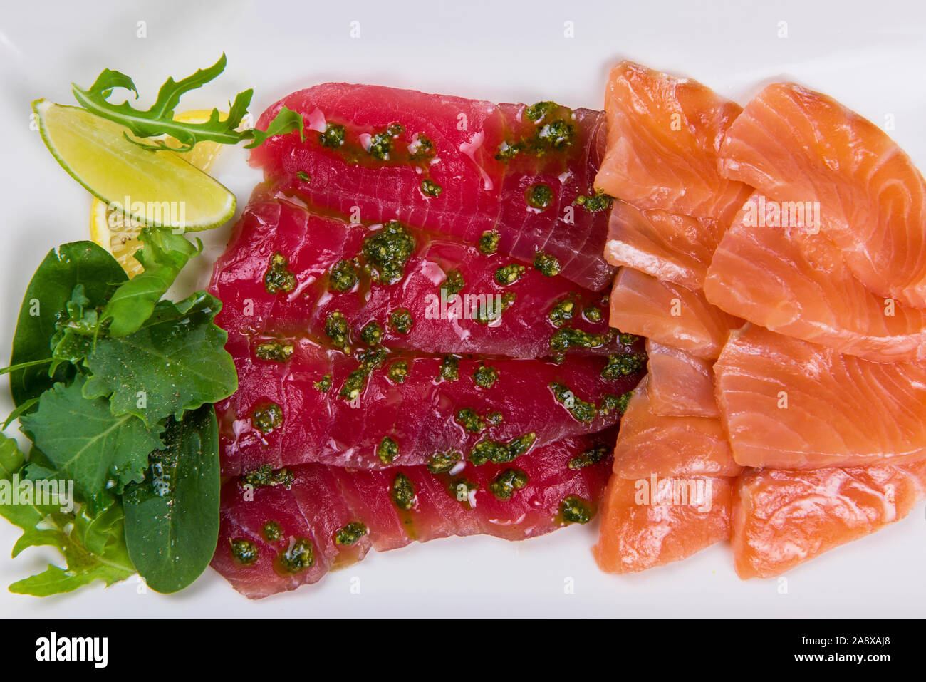 Mixed sliced of salmon and tuna Stock Photo - Alamy