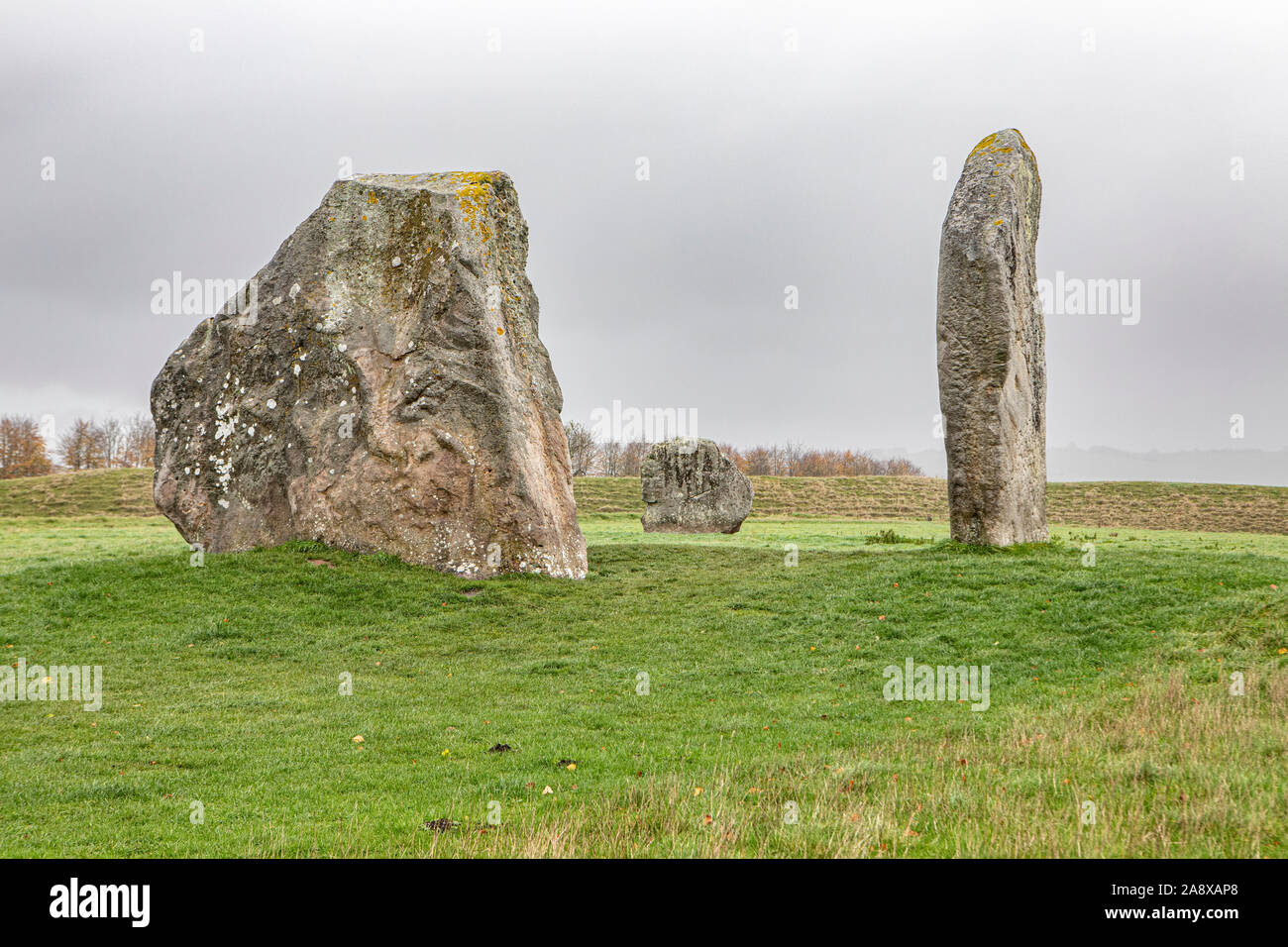 Avebury standing stones neolithic hi-res stock photography and images ...