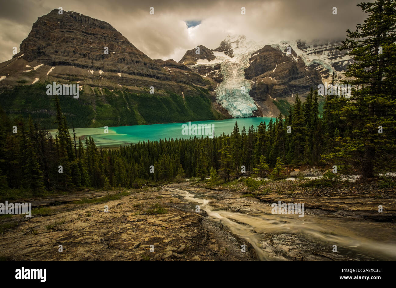 Mount robson provincial park hi-res stock photography and images - Alamy