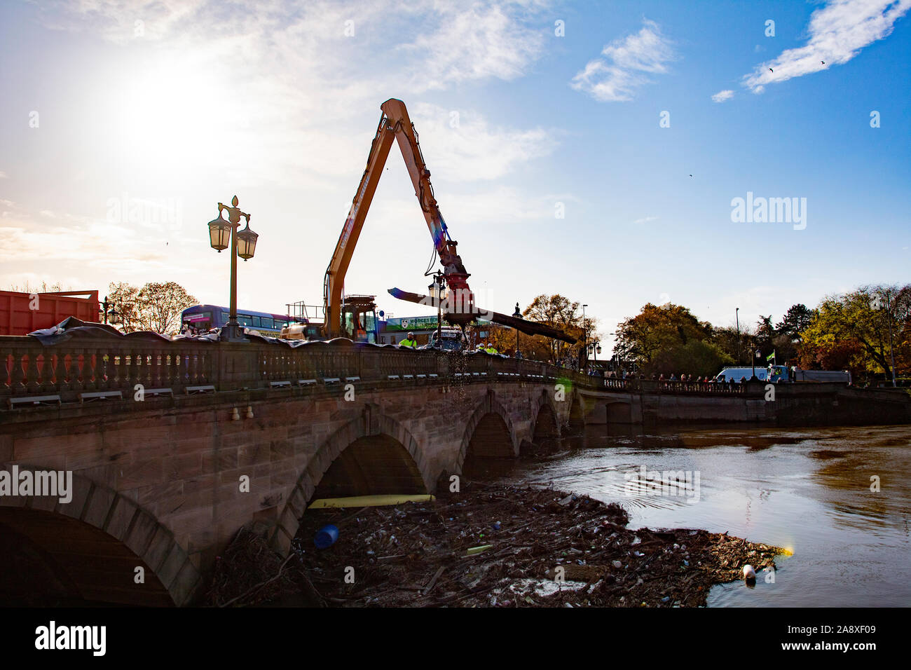 22/09/2019, Sabrina Bridge, Removal of debris and trees blocking the ...