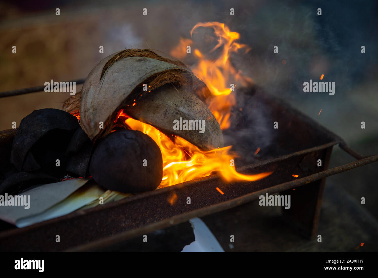 Cooking class flame fire hi-res stock photography and images - Alamy
