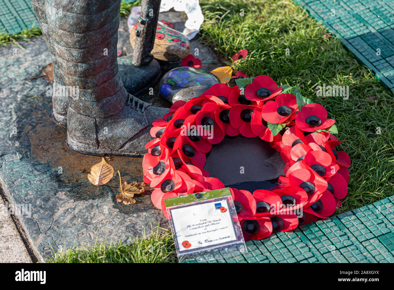 Tommy statue hi-res stock photography and images - Alamy