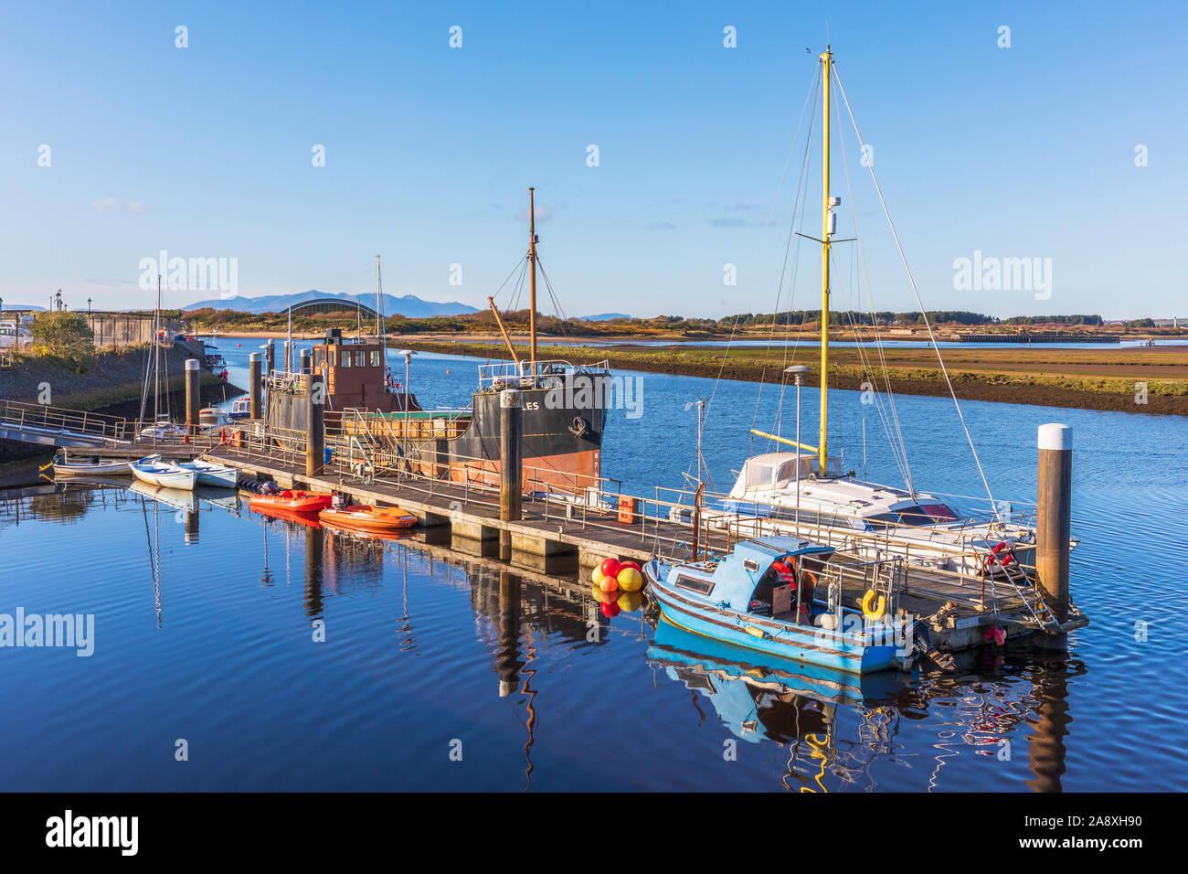 Irvine harbour hi-res stock photography and images - Alamy