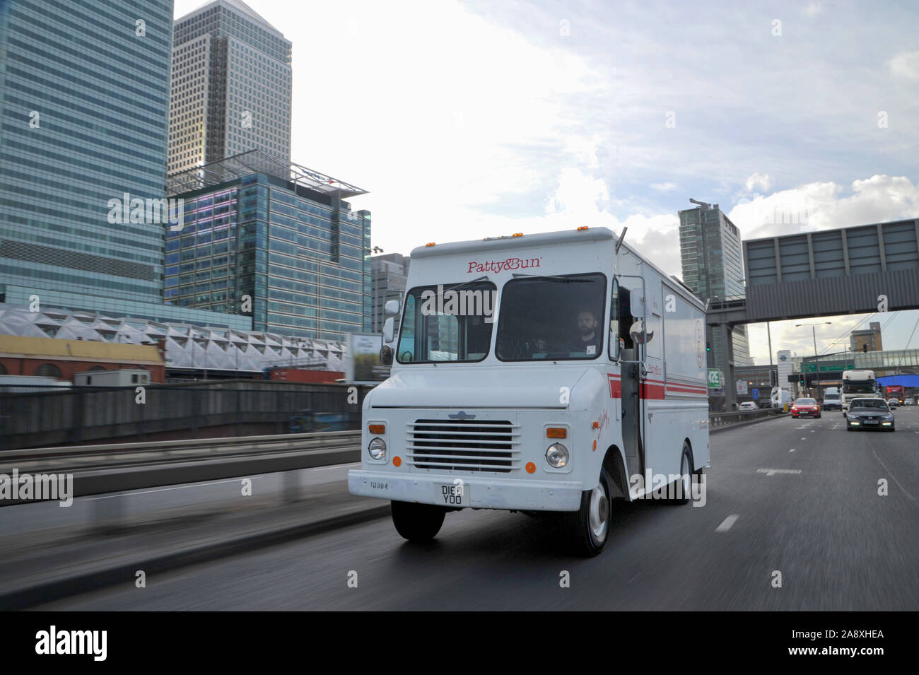 1986 Grumman Olson American delivery van set up as a catering van Stock ...