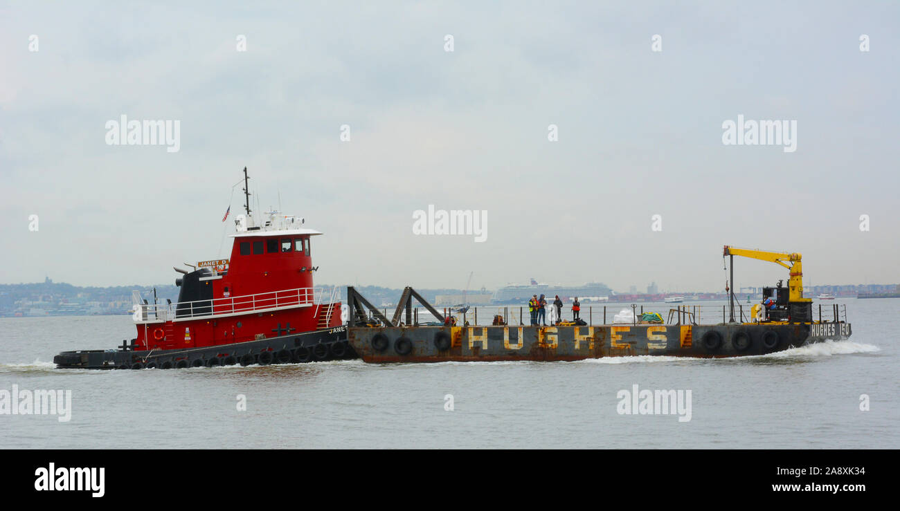 Ny nyc tug hi-res stock photography and images - Alamy