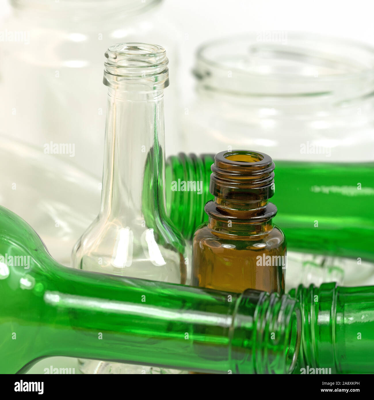 Empty of bottles hi-res stock photography and images - Alamy