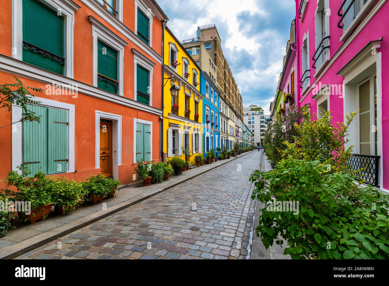 Cremieux Street (Rue Cremieux), Paris, France. Rue Cremieux in the 12th ...
