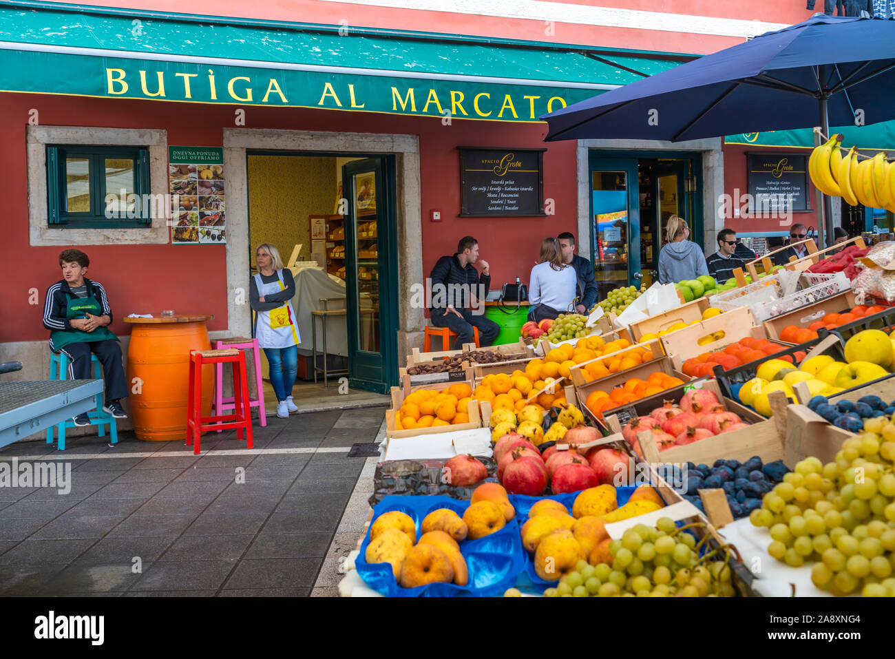 An outdoor street market at Rovinj, Croatia, Istria Stock Photo - Alamy