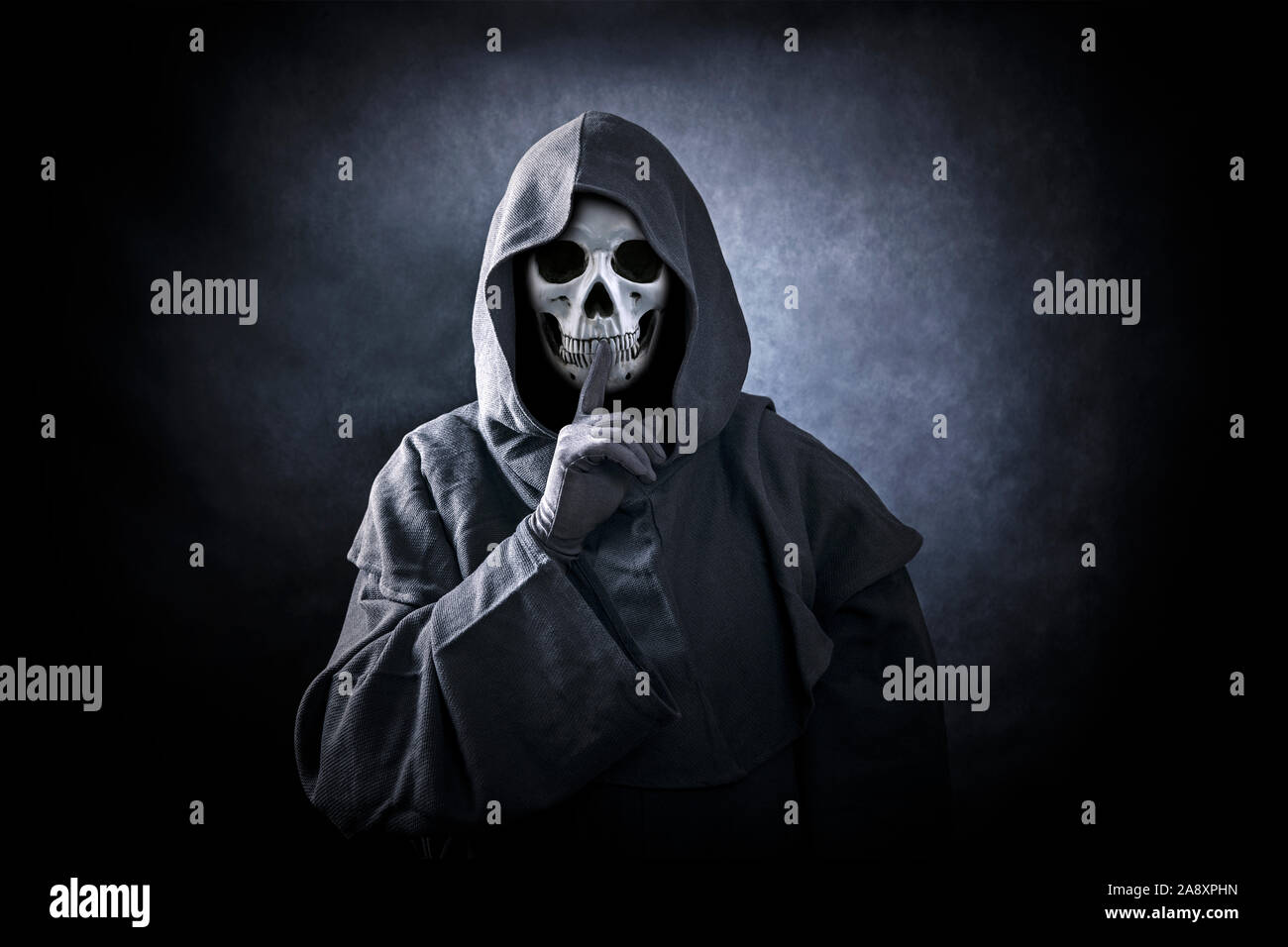 Shh sign hi-res stock photography and images - Alamy