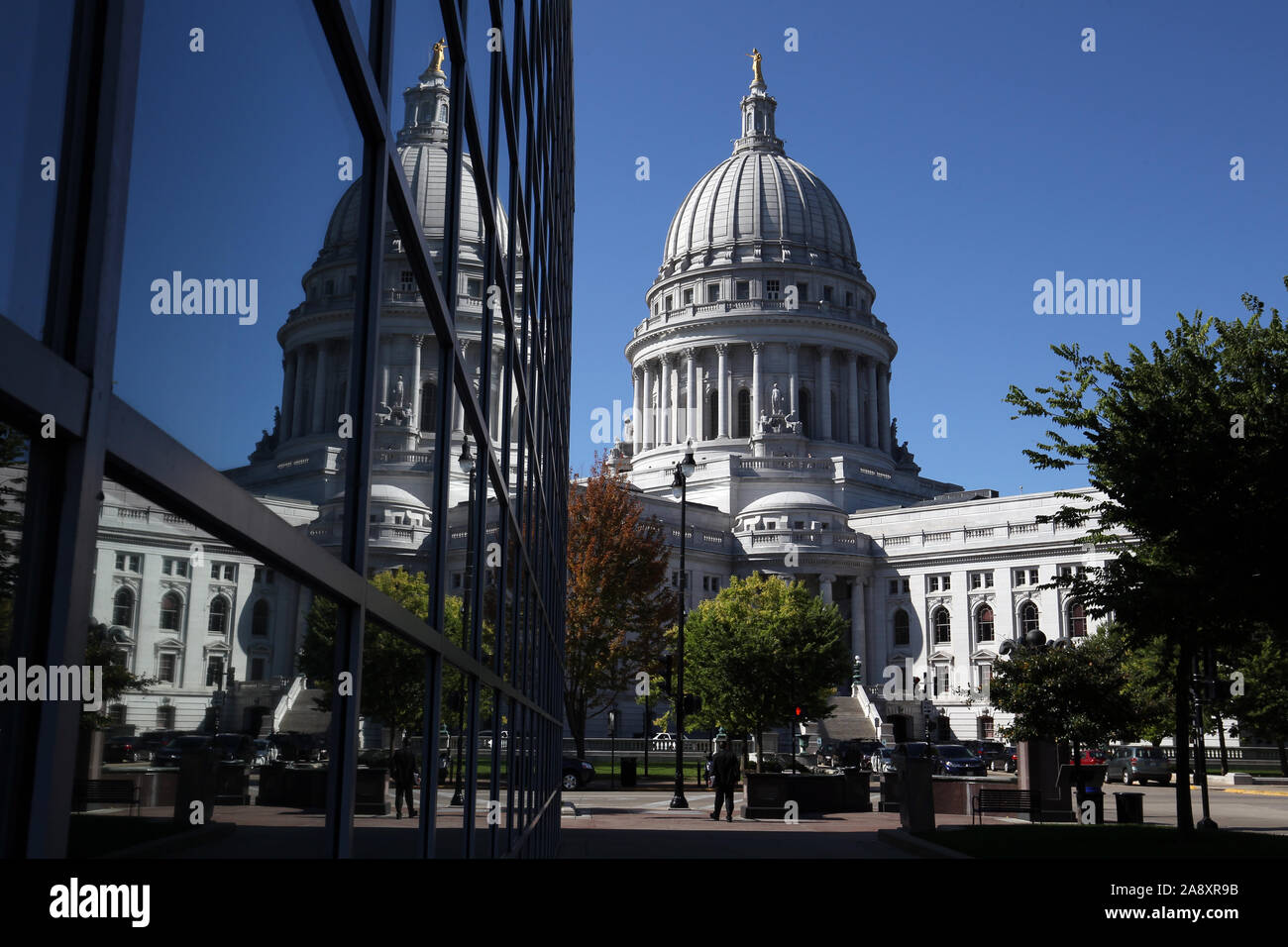 Goverment buildings in wisconsin hi-res stock photography and images ...