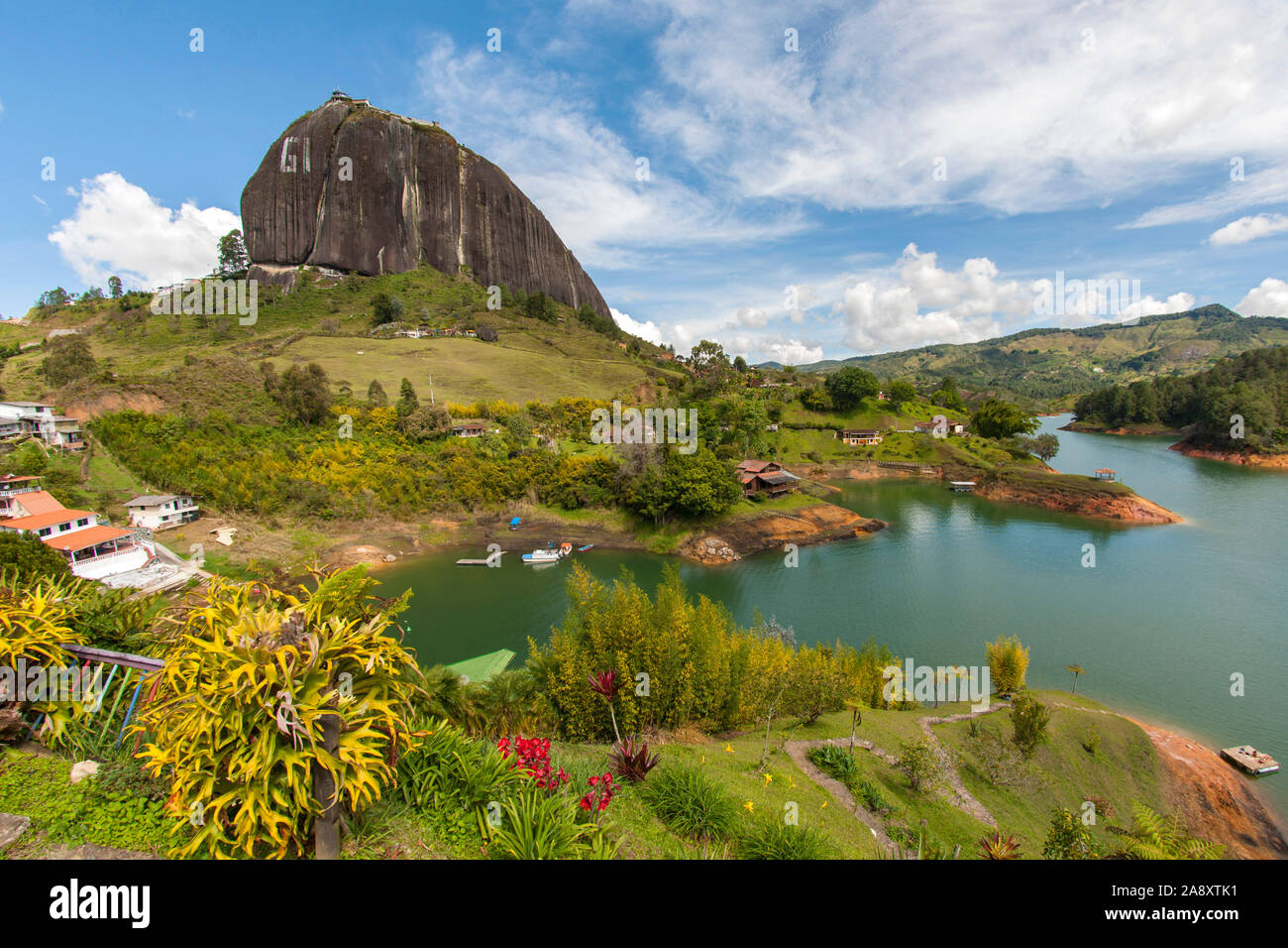 Piedra del Peñol / La Piedra (the rock of Guatapé/Peñol), between the ...