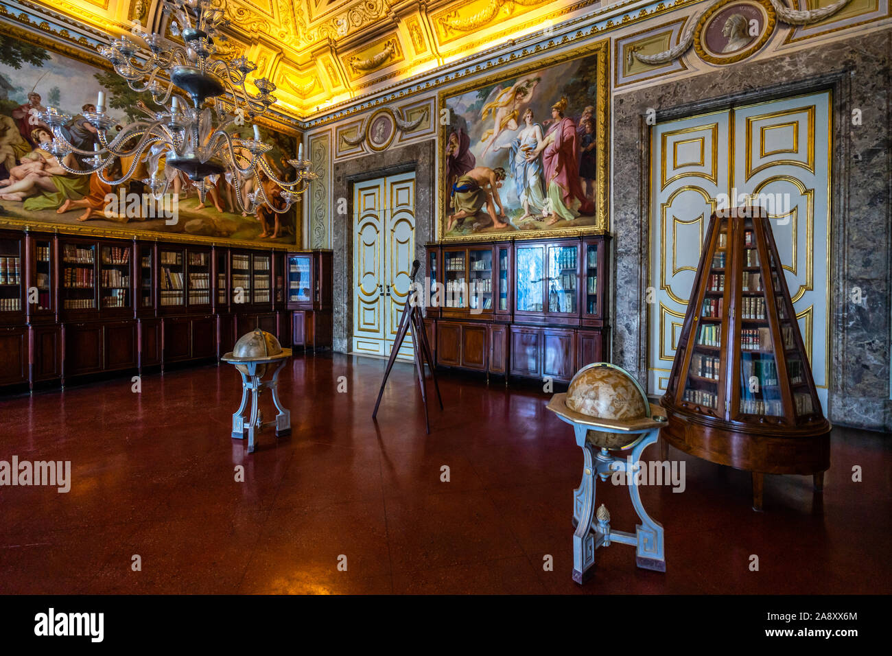 Libreria palatina hi-res stock photography and images - Alamy