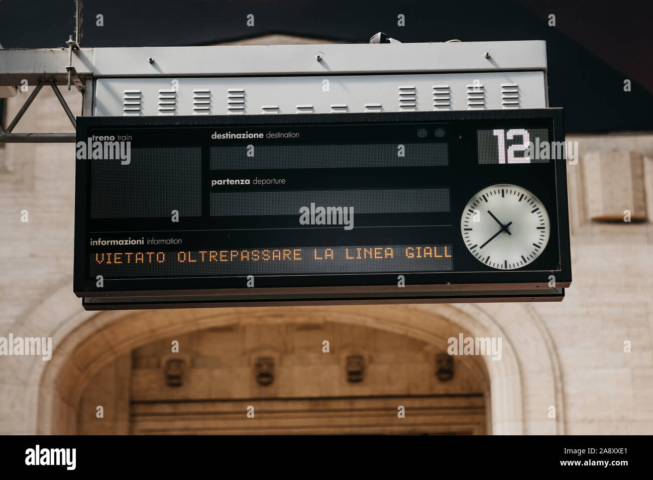 Electronic scoreboard train clock information hi-res stock photography ...