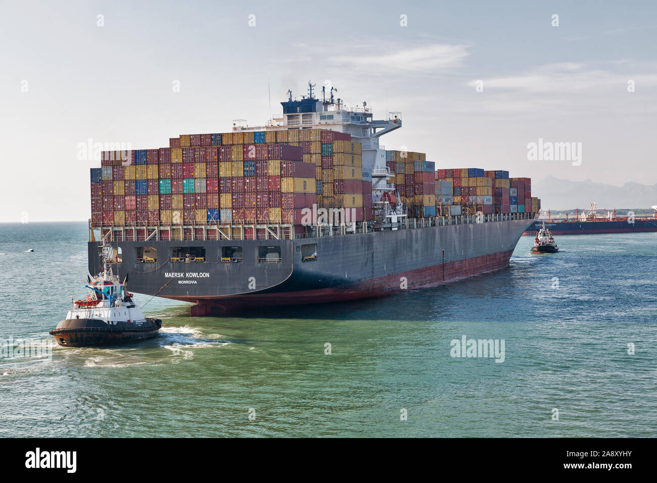 Kowloon bay container ship hi-res stock photography and images - Alamy