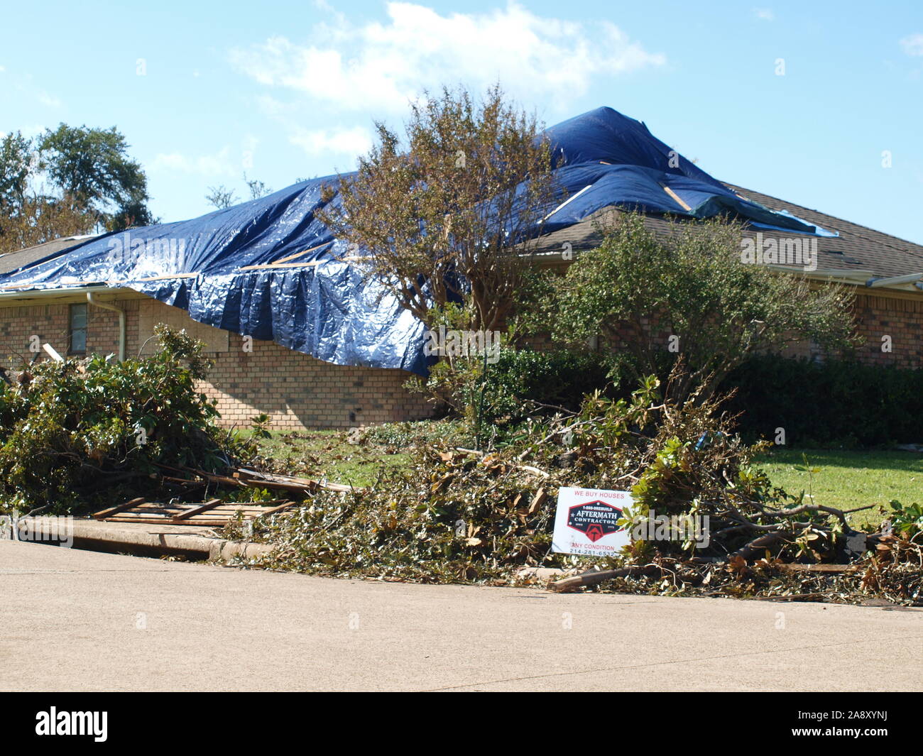 Tornado sirens hi-res stock photography and images - Alamy
