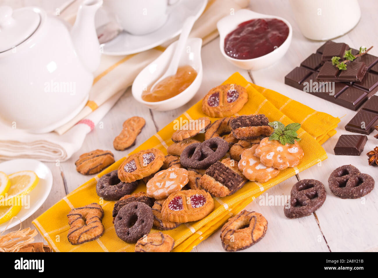 Shortcrust pastry biscuits Stock Photo - Alamy