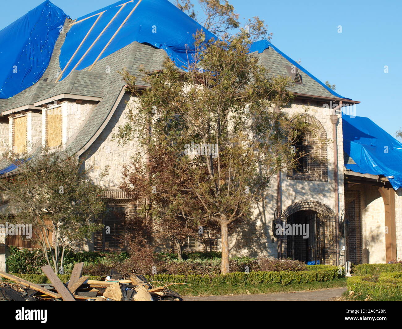 Tornado sirens hi-res stock photography and images - Alamy